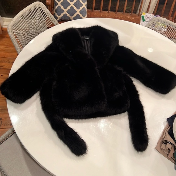AKIRA | Jackets & Coats | Akira Yeti Sharp Shoulder Black Heavy Faux ...